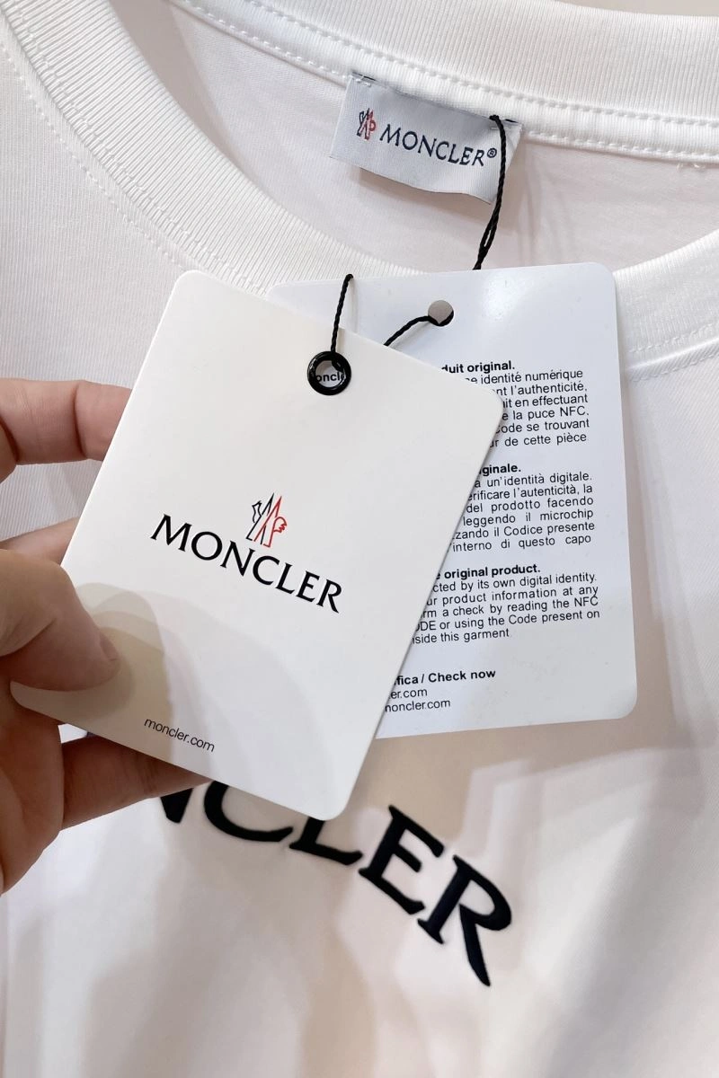 Brand-authenticated Moncler T-Shirts