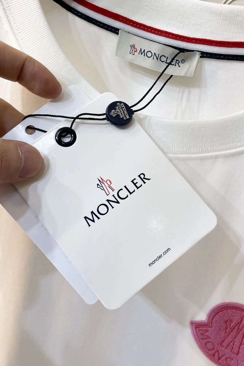 Indistinguishable Moncler T-Shirts