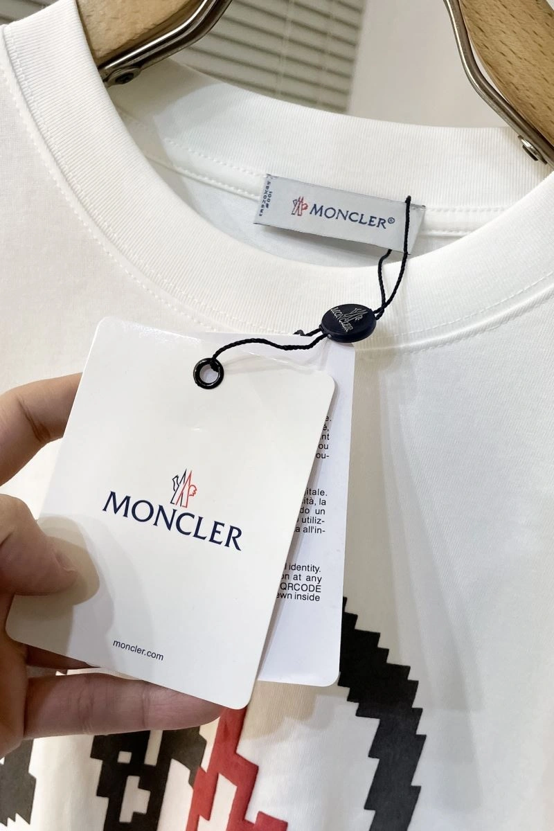 Economical Moncler T-Shirts