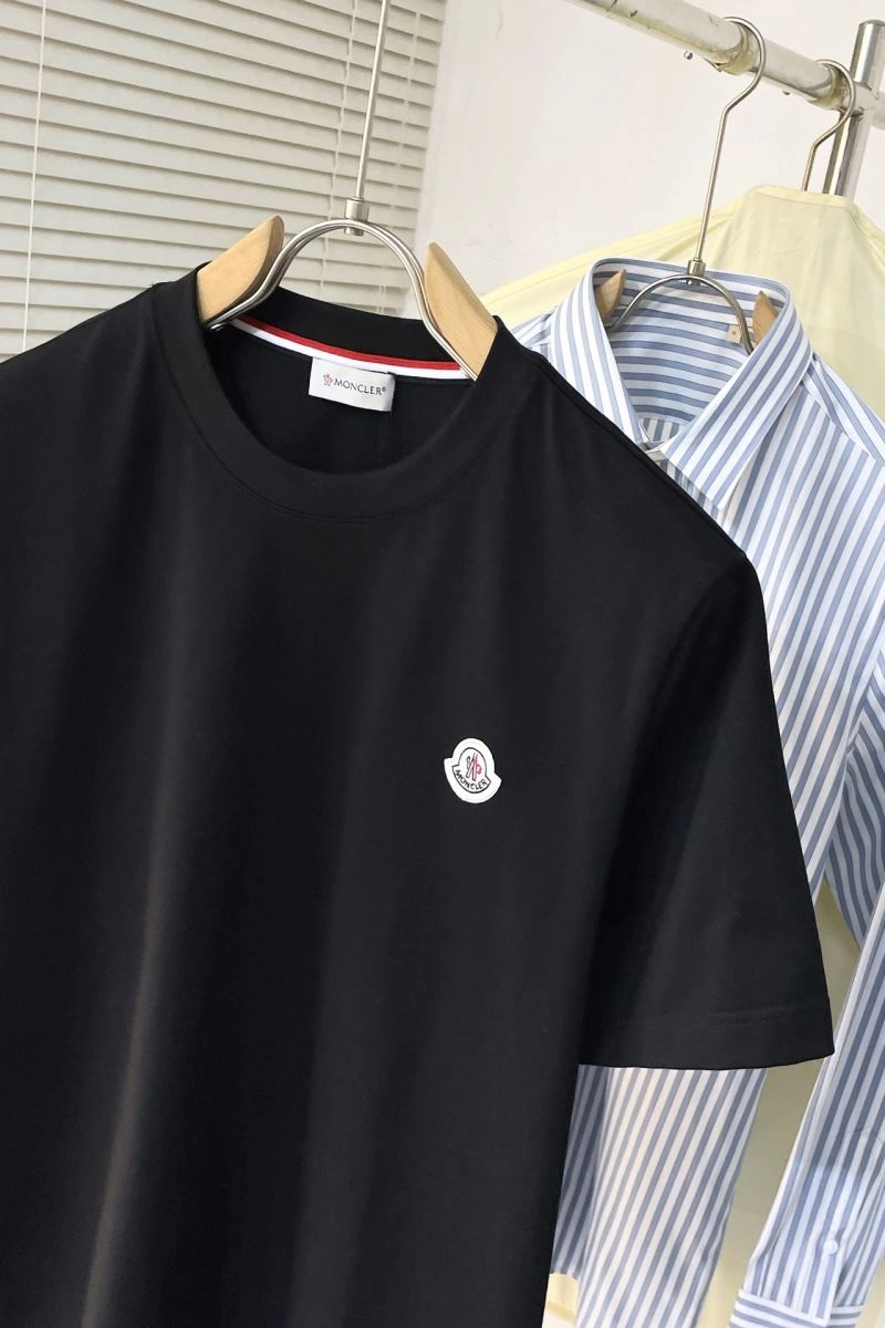 Indistinguishable Moncler T-Shirts