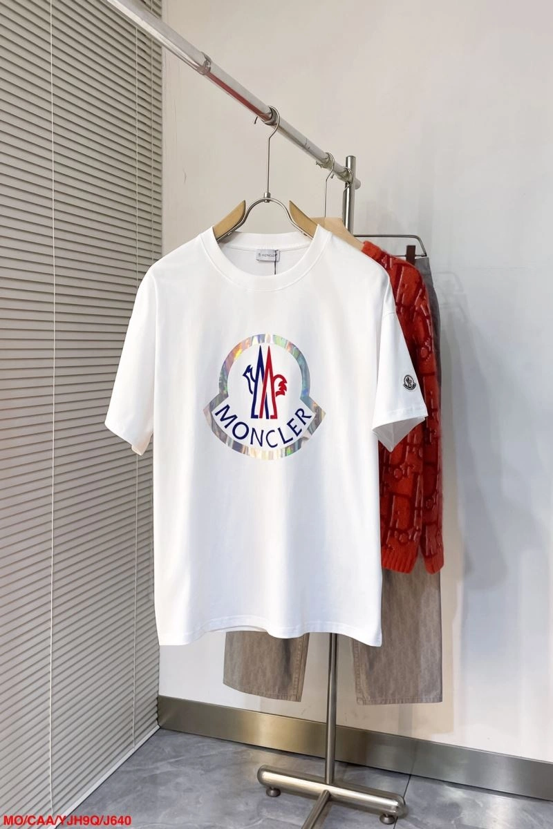 Low-cost Moncler T-Shirts