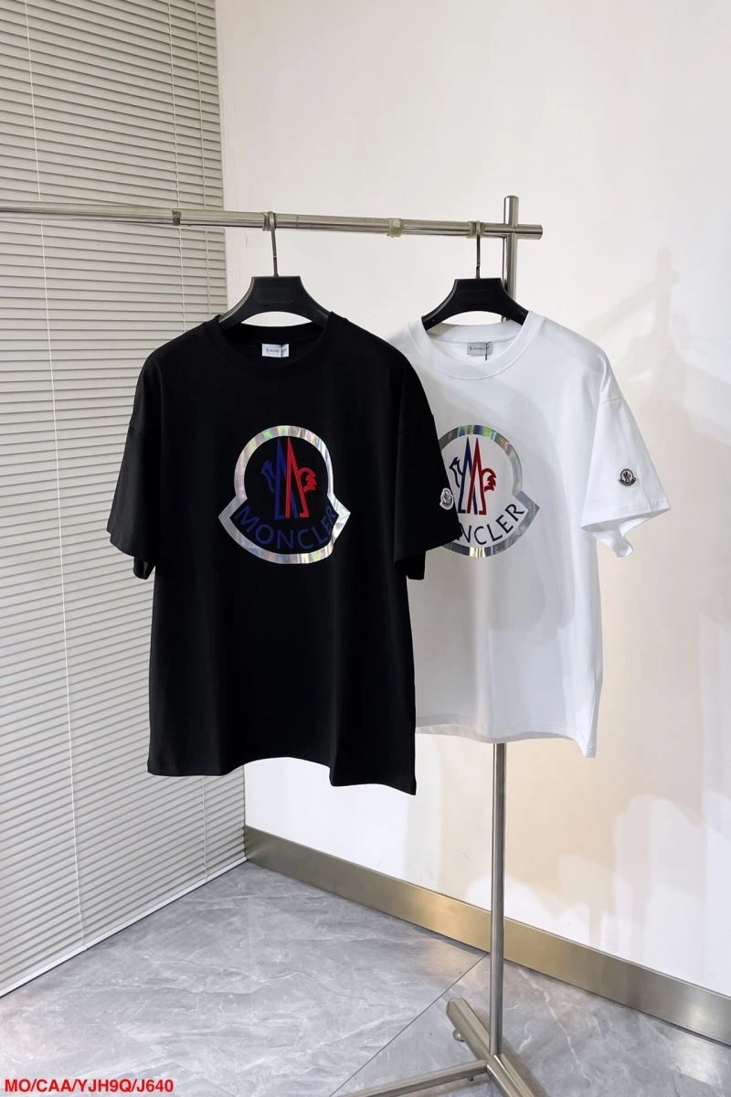 Low-cost Moncler T-Shirts