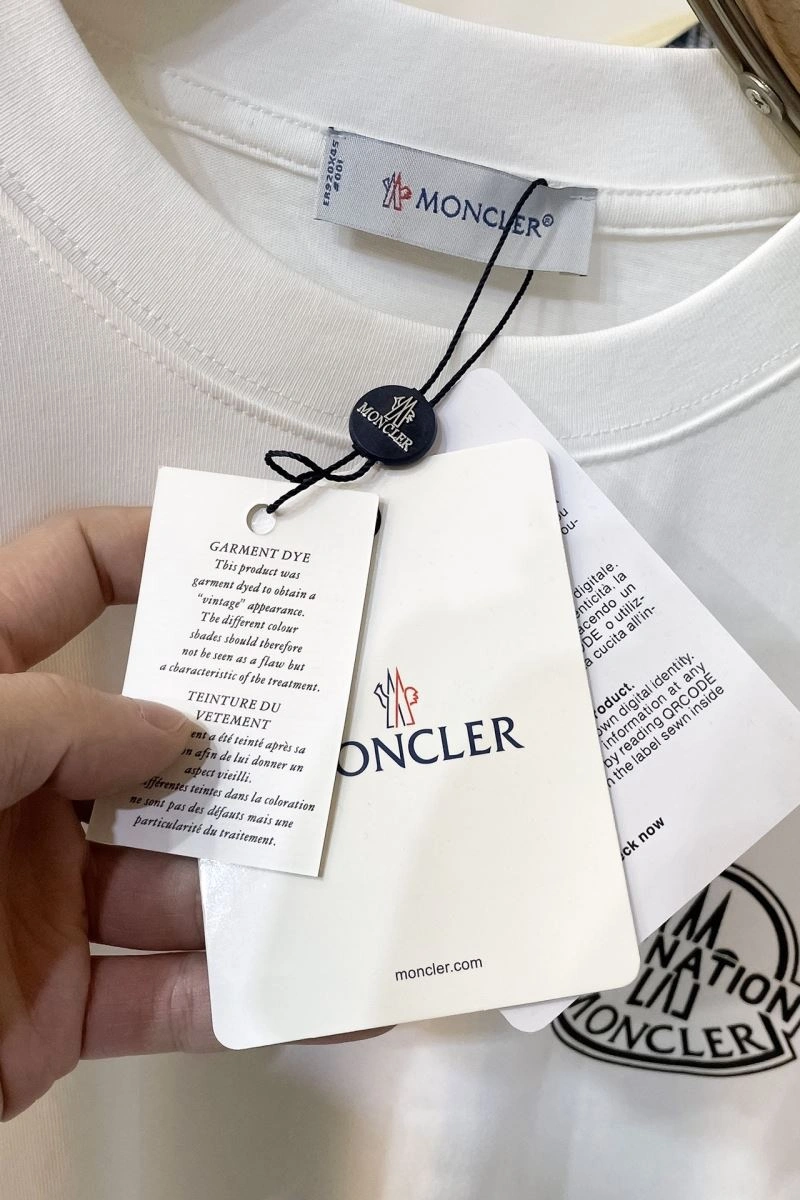 High fidelity Moncler T-Shirts