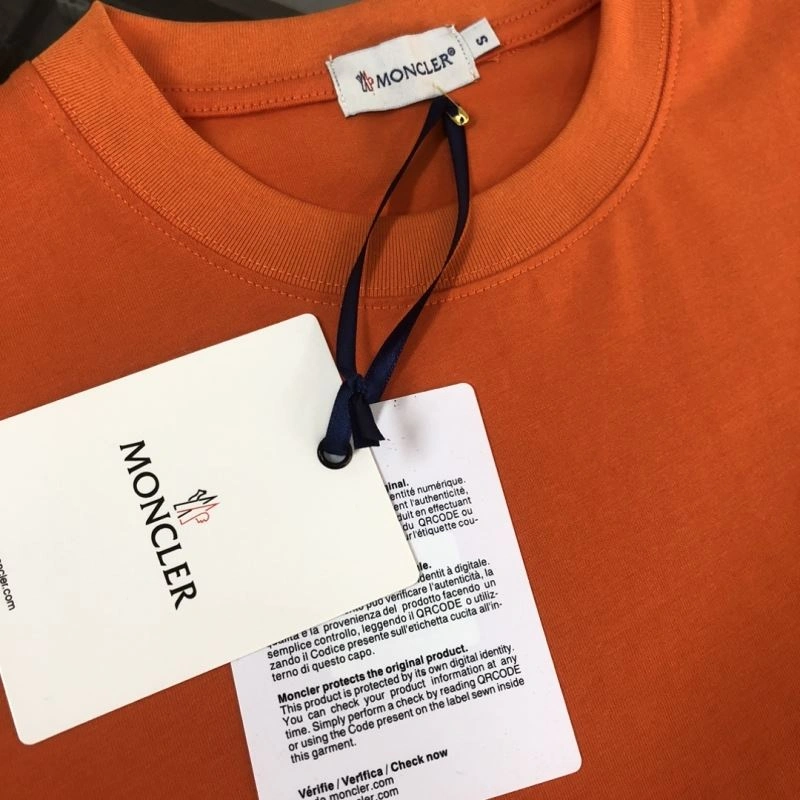 Accurate model Moncler T-Shirts