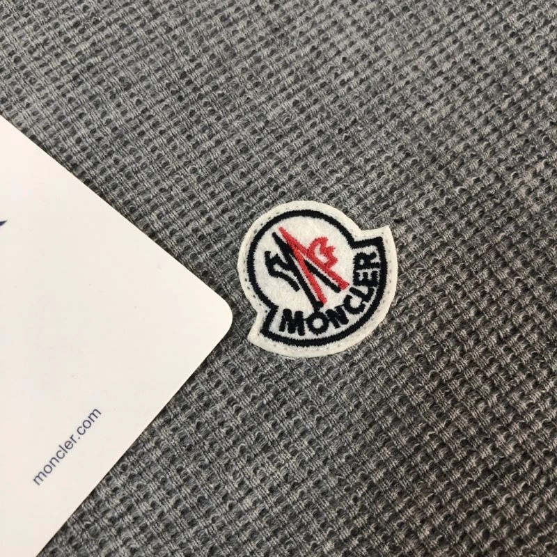 Bargain Moncler T-Shirts