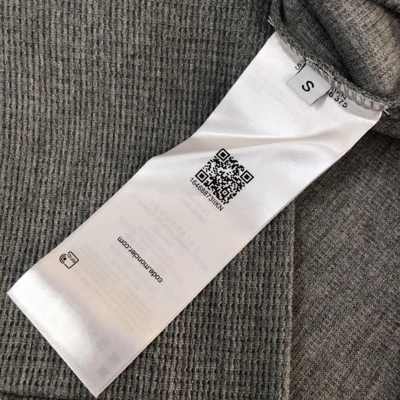Bargain Moncler T-Shirts