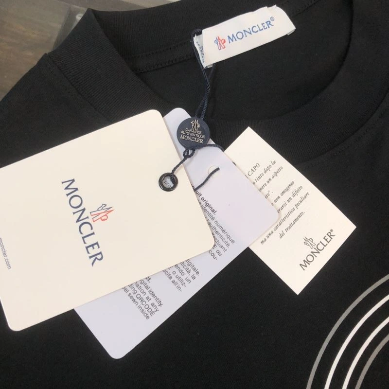 Inexpensive Moncler T-Shirts