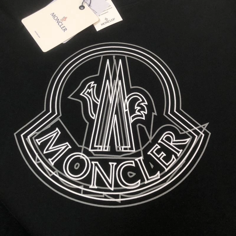 Inexpensive Moncler T-Shirts