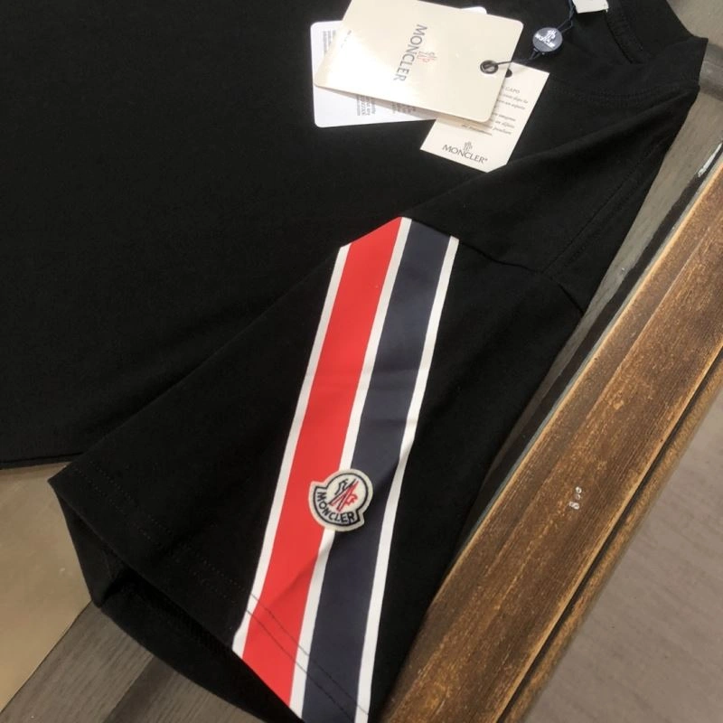 Inexpensive Moncler T-Shirts