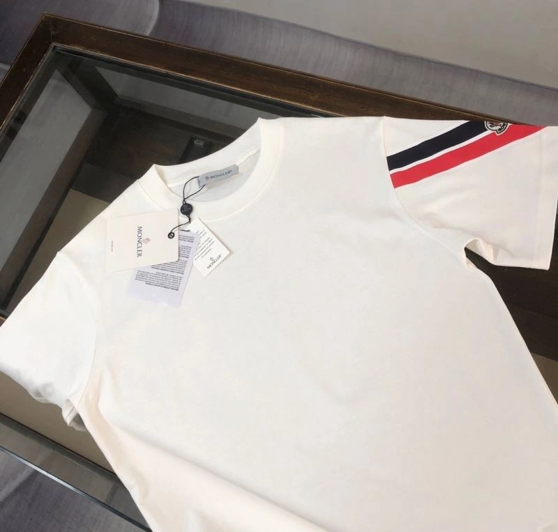 Low-cost Moncler T-Shirts