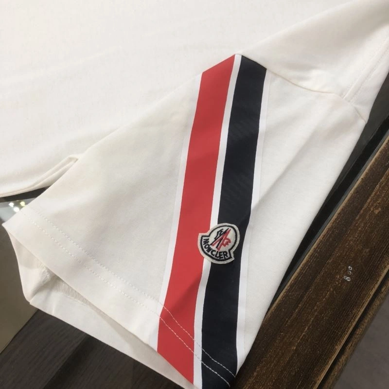 Low-cost Moncler T-Shirts