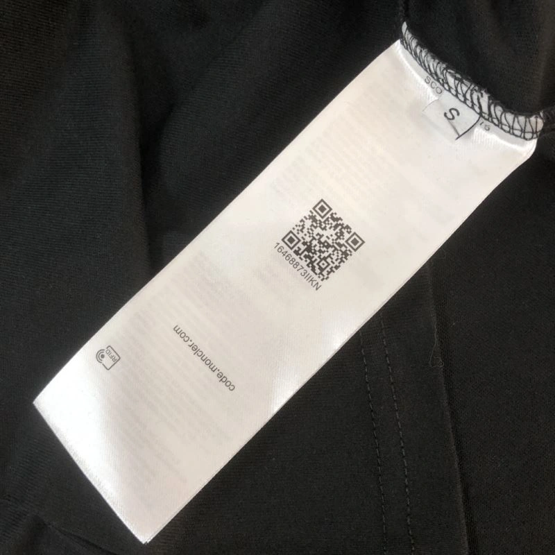 Top mirror Moncler T-Shirts