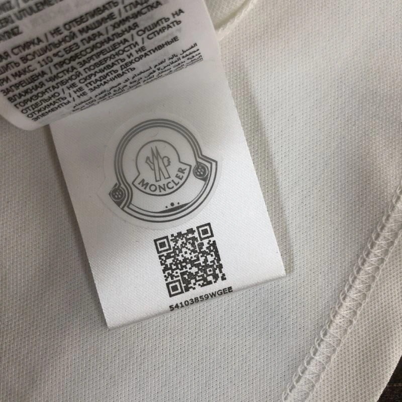 Low-cost Moncler T-Shirts