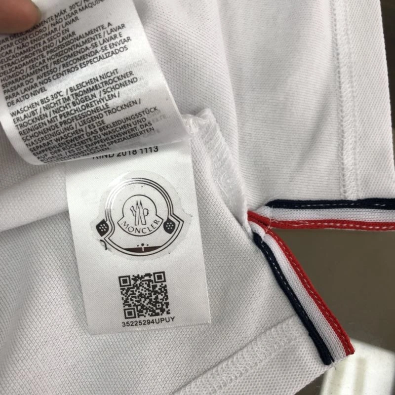 Bargain Moncler T-Shirts