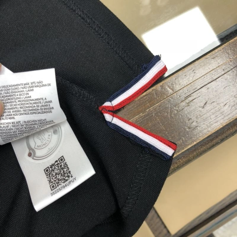 Brand-authenticated Moncler T-Shirts