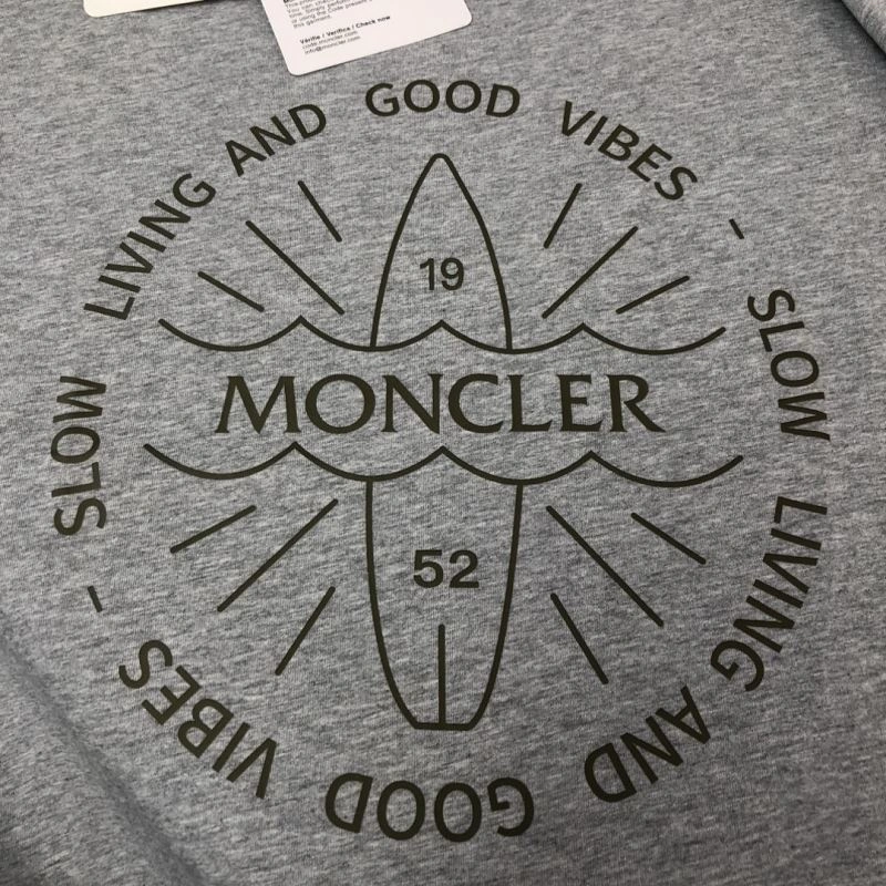 Bargain Moncler T-Shirts