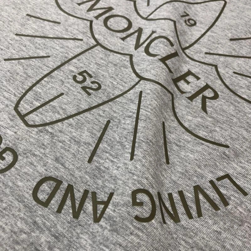 Bargain Moncler T-Shirts