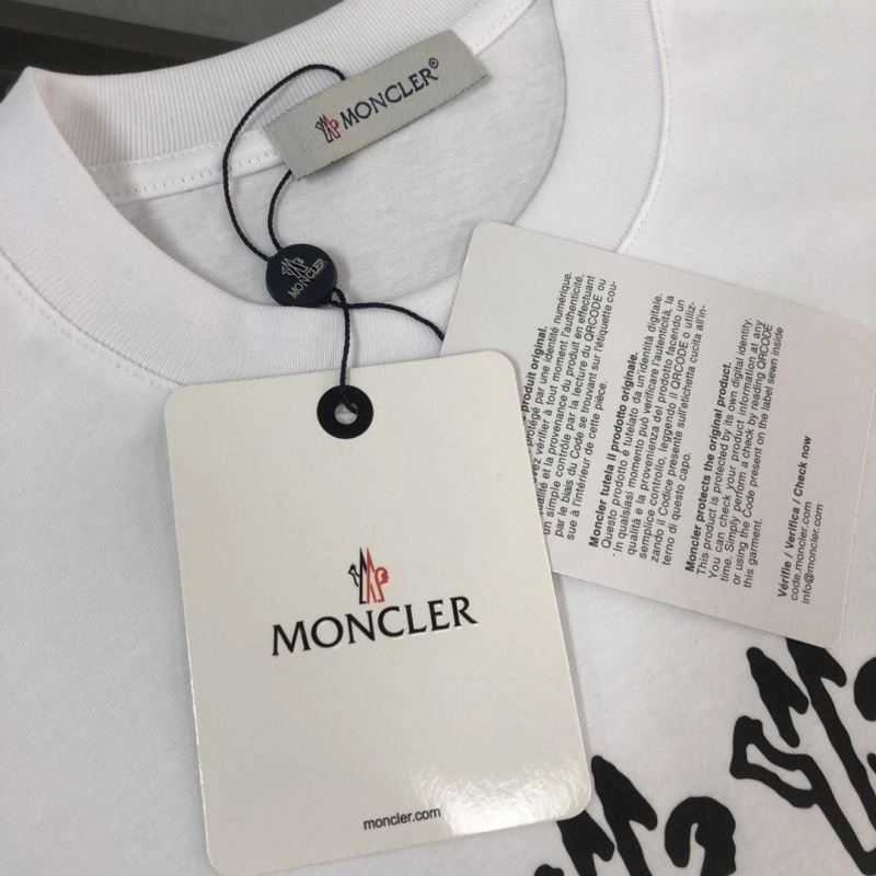 Low-cost Moncler T-Shirts