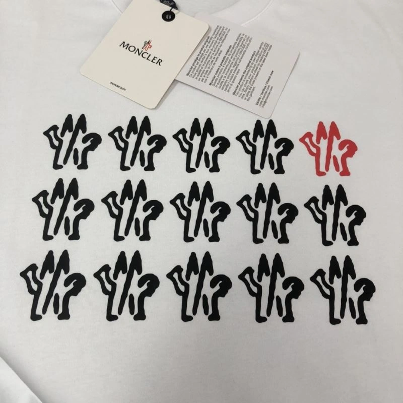 Low-cost Moncler T-Shirts