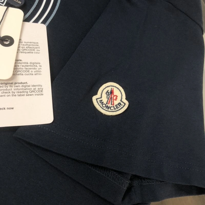 Accurate model Moncler T-Shirts