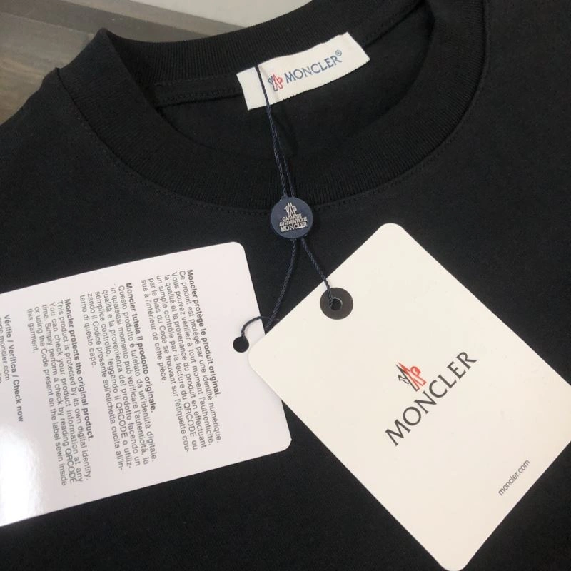 Legit Moncler T-Shirts
