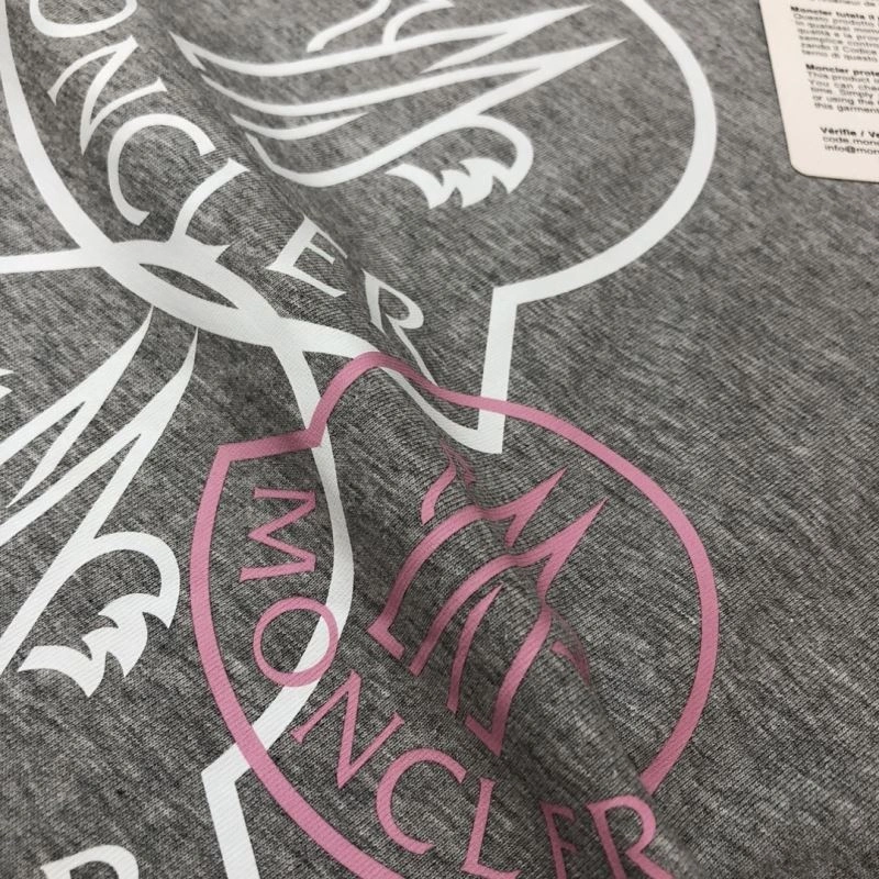 Inexpensive Moncler T-Shirts