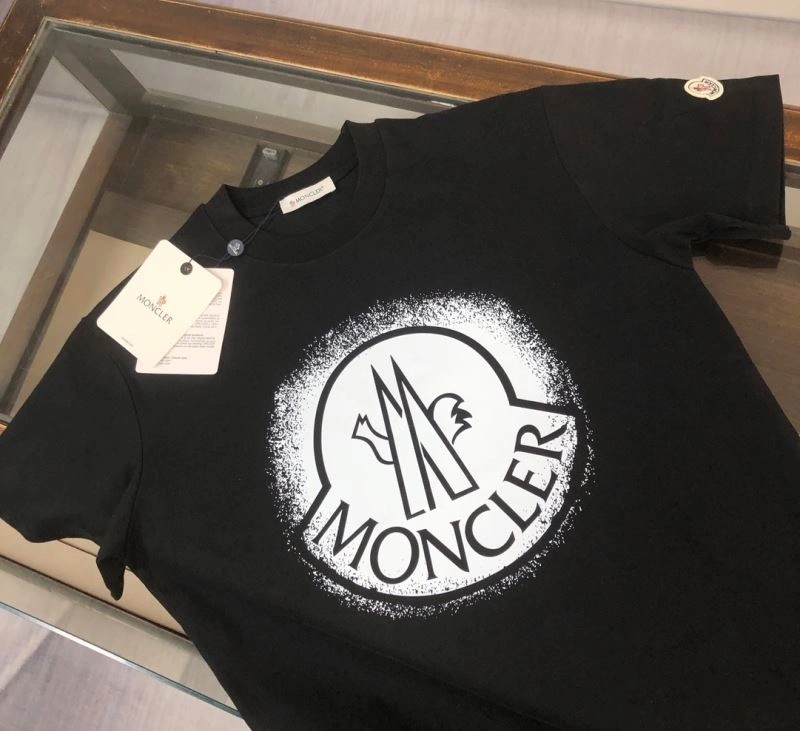 Accurate model Moncler T-Shirts