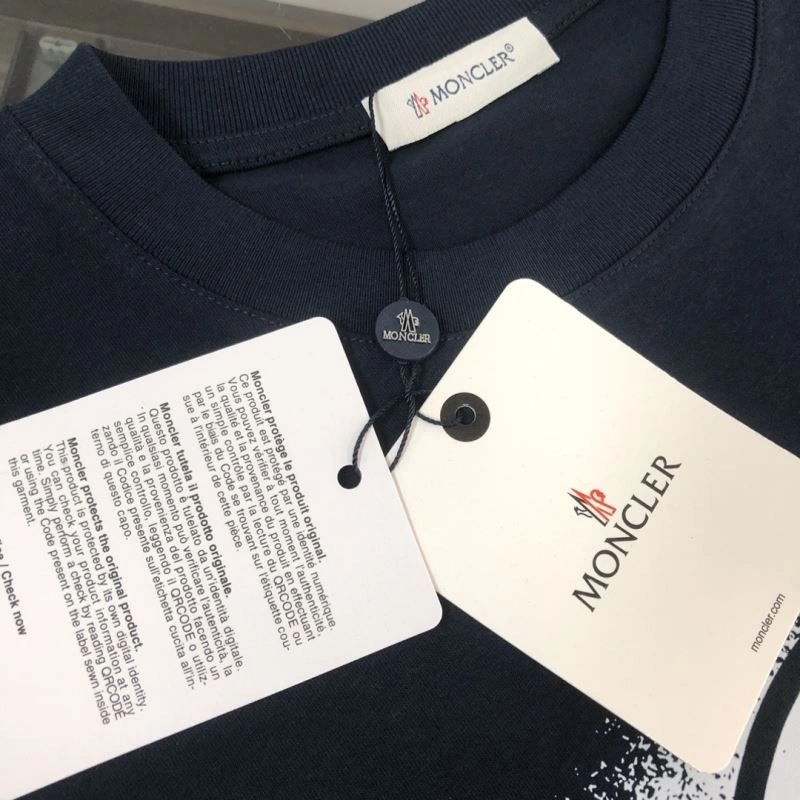 Accurate model Moncler T-Shirts
