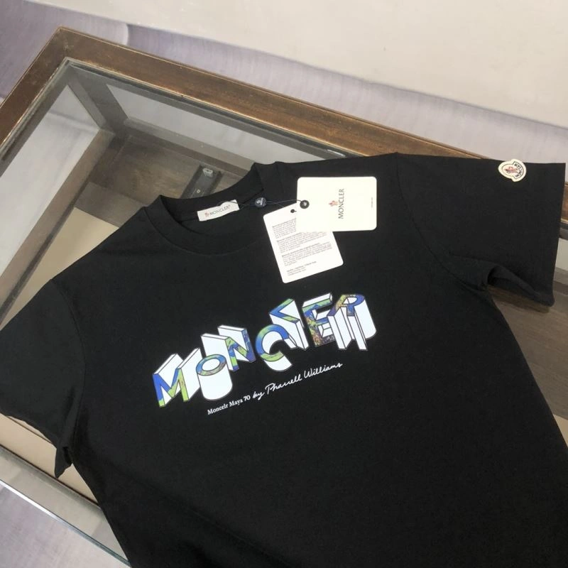 Top mirror Moncler T-Shirts
