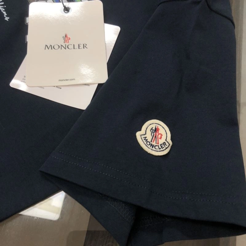 High fidelity Moncler T-Shirts