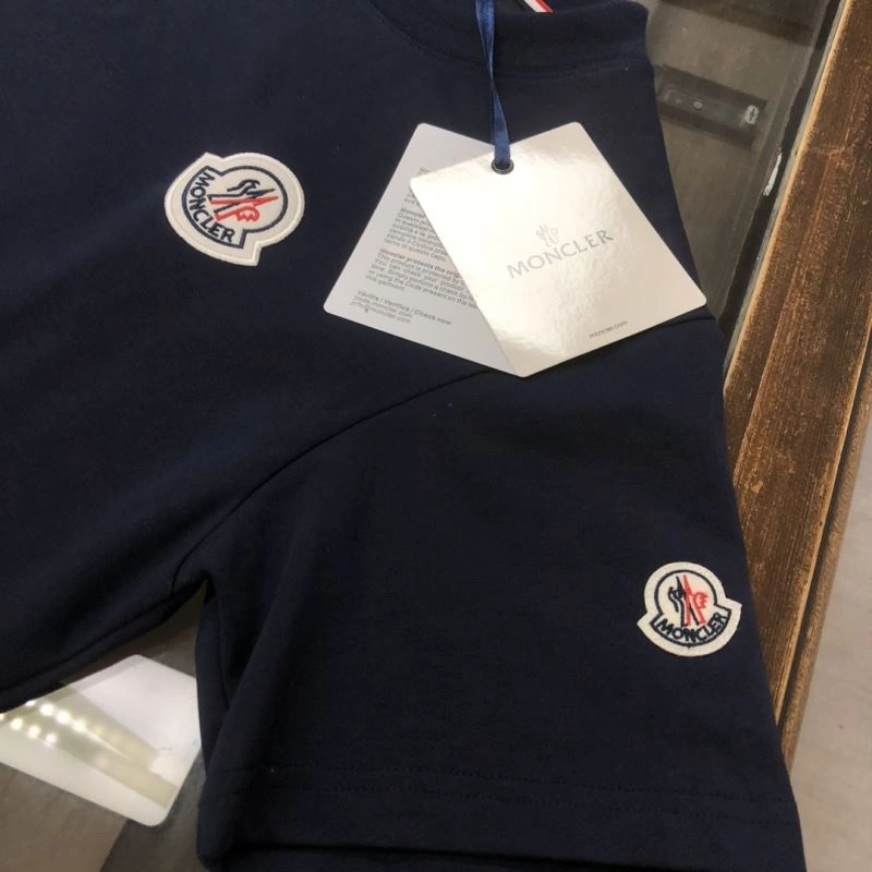 Cut-rate Moncler T-Shirts