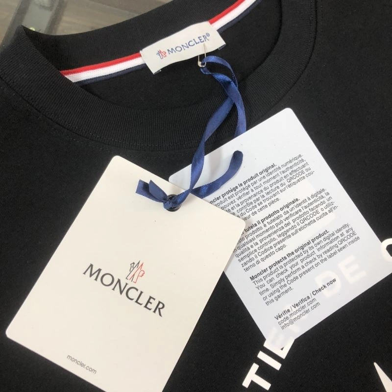 Inexpensive Moncler T-Shirts