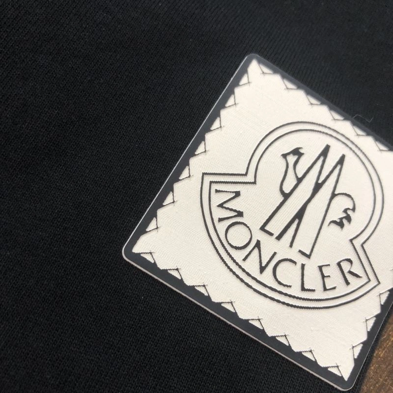 Top mirror Moncler T-Shirts