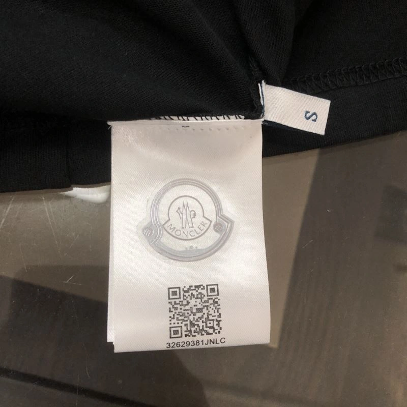 Top mirror Moncler T-Shirts