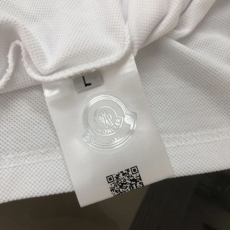 Bargain Moncler T-Shirts