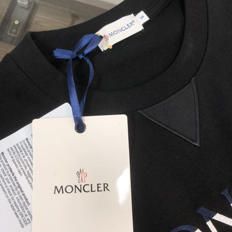 Economical Moncler T-Shirts