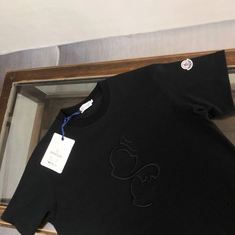 Indistinguishable Moncler T-Shirts