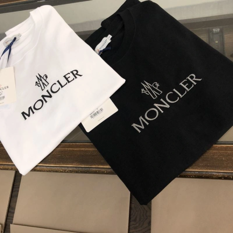 Brand-authenticated Moncler T-Shirts