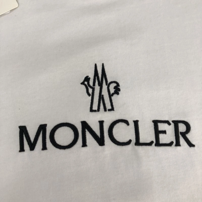 Brand-authenticated Moncler T-Shirts