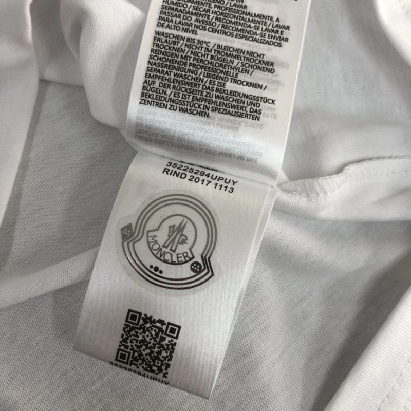 High fidelity Moncler T-Shirts