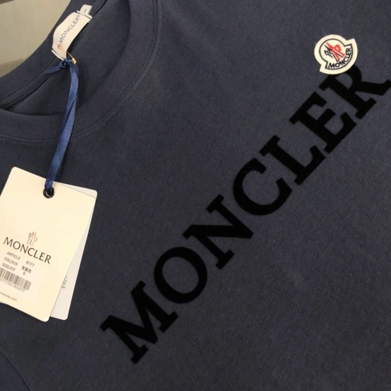Brand-authenticated Moncler T-Shirts