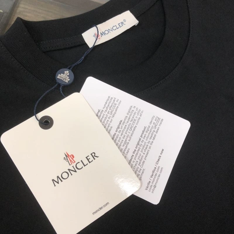 Cut-rate Moncler T-Shirts