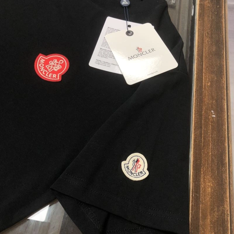 Cut-rate Moncler T-Shirts