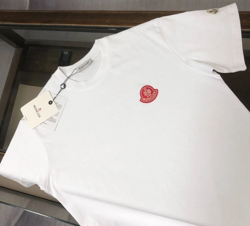 Top mirror Moncler T-Shirts