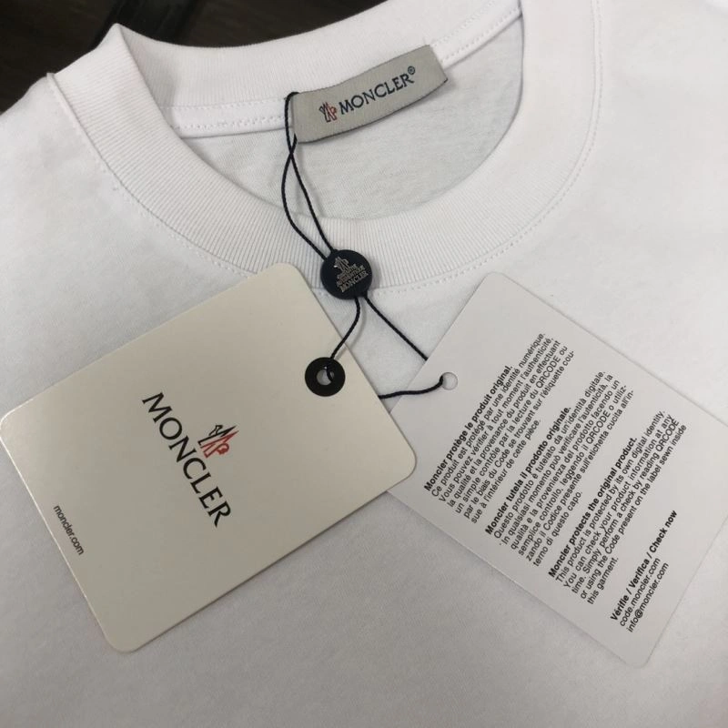 Top mirror Moncler T-Shirts