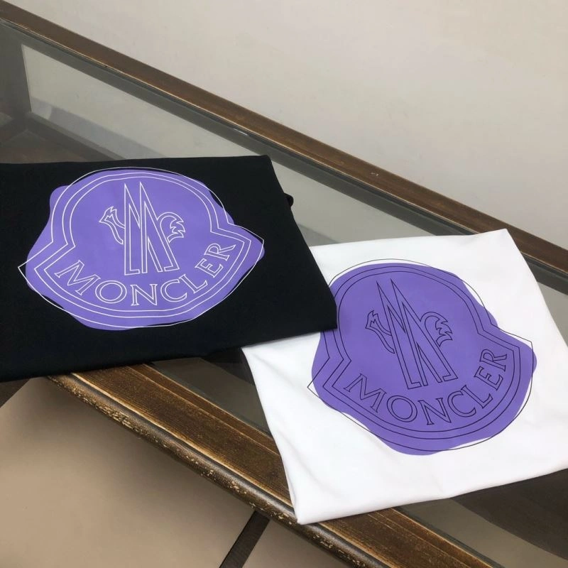 Inexpensive Moncler T-Shirts