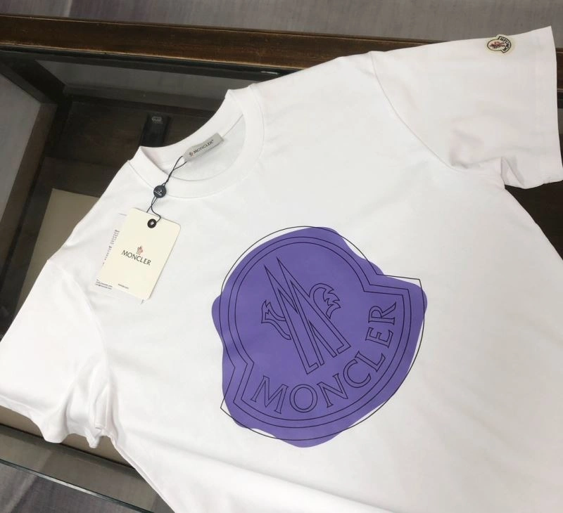 Inexpensive Moncler T-Shirts