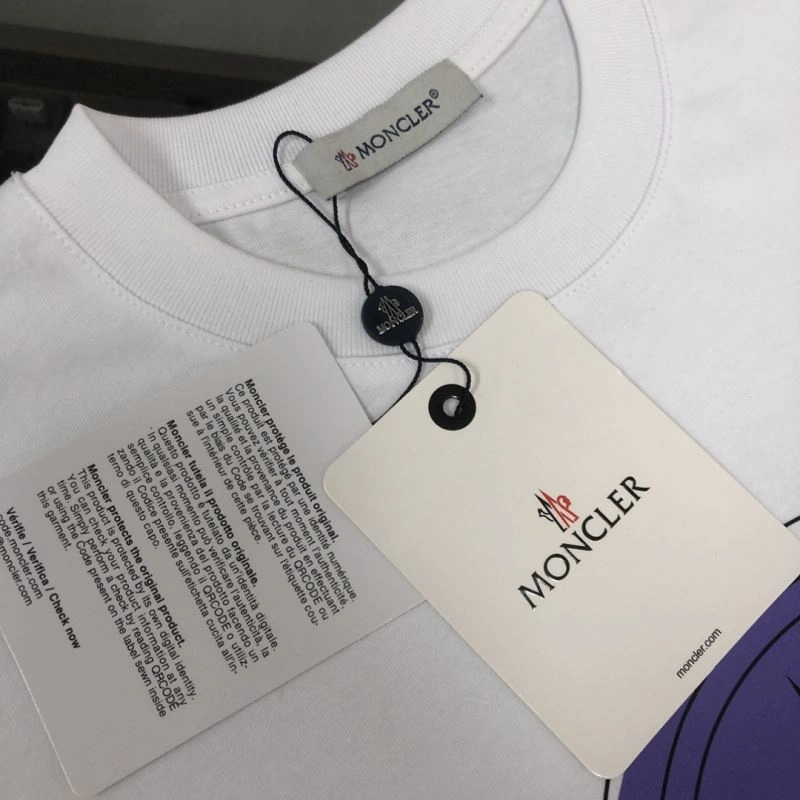 Inexpensive Moncler T-Shirts