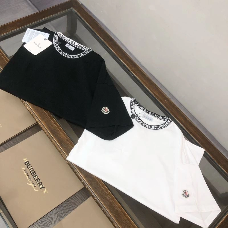 Bargain Moncler T-Shirts