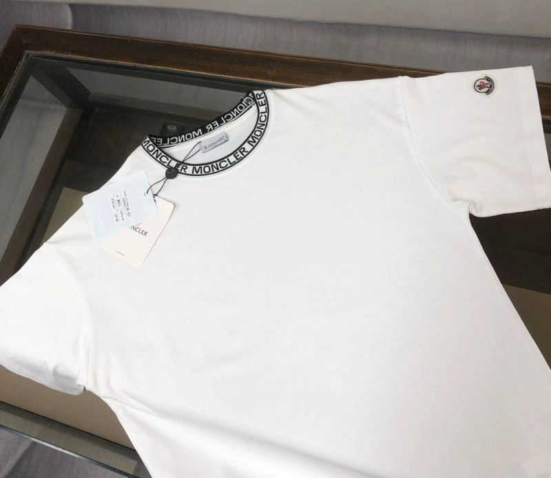 Bargain Moncler T-Shirts